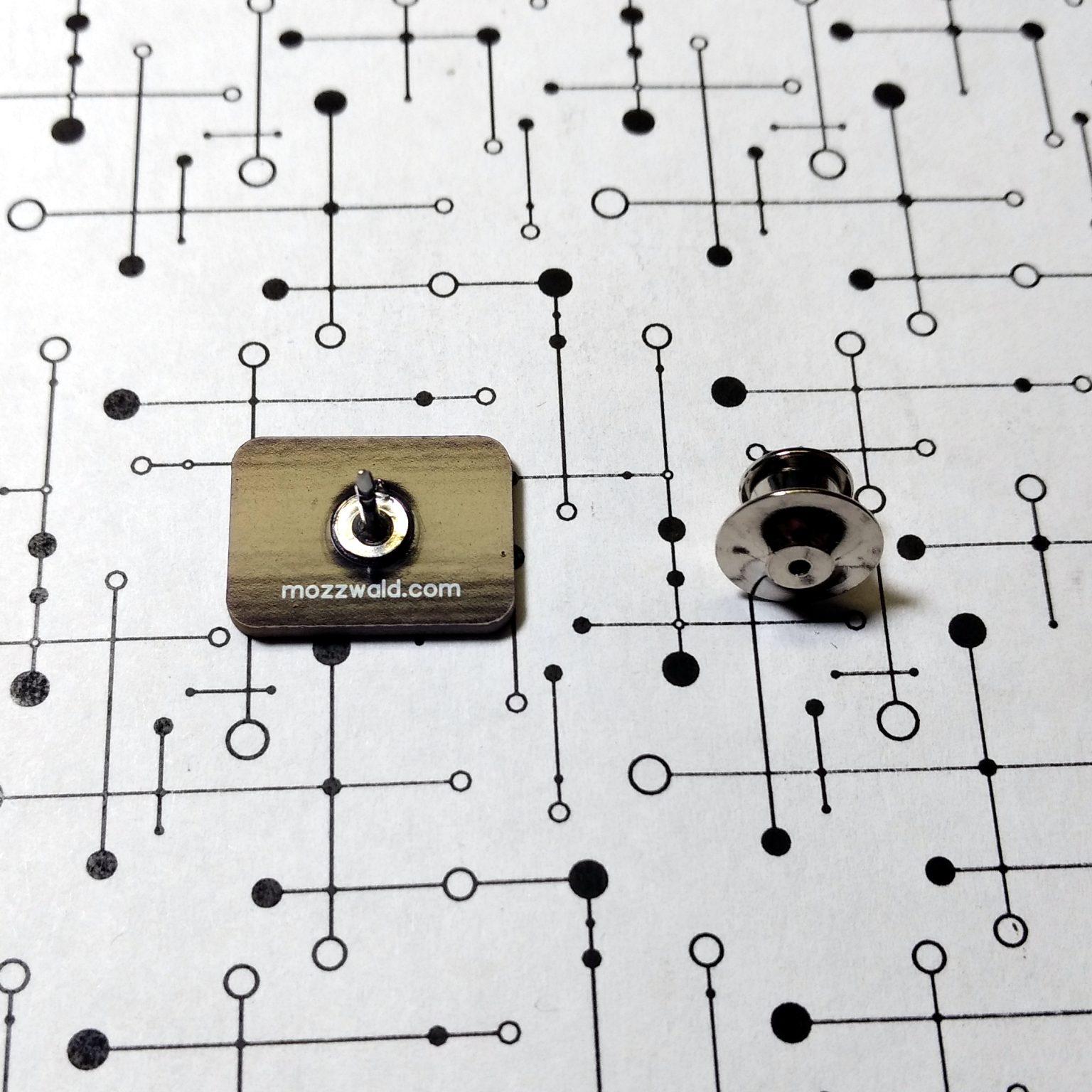 i am root PCB Lapel Pin – mozzwald.com